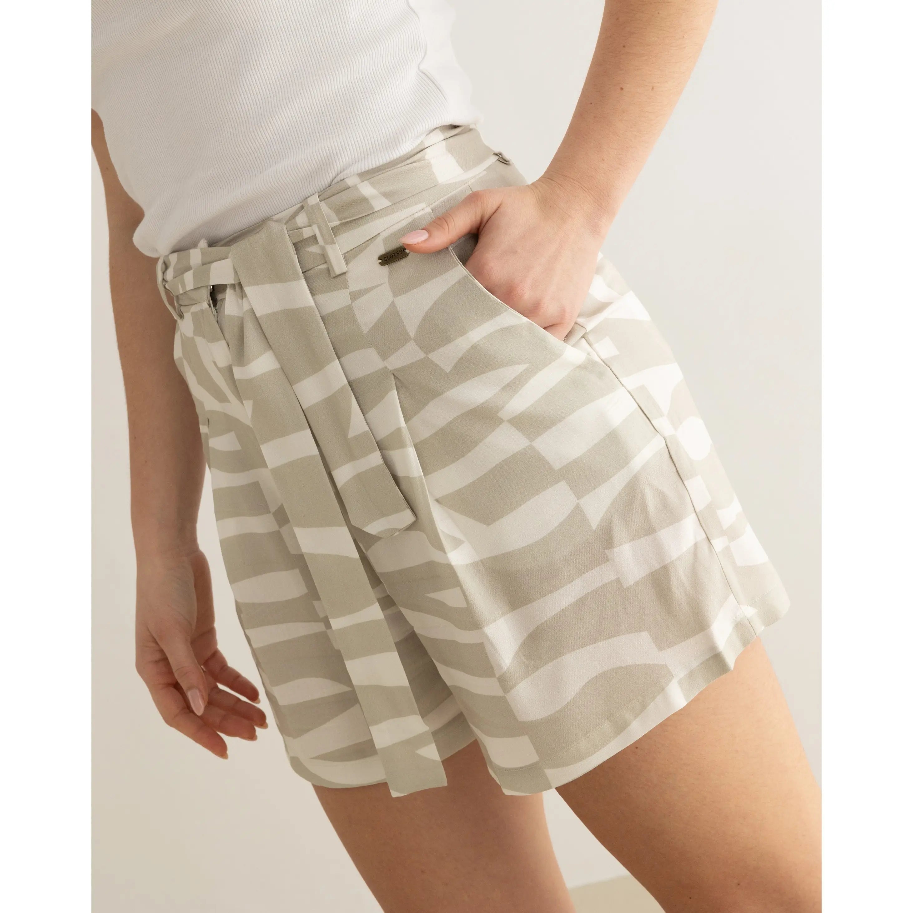 【12 Colores que Combinan con el Beige (Guía 2025)】 – CLOTSY BRAND