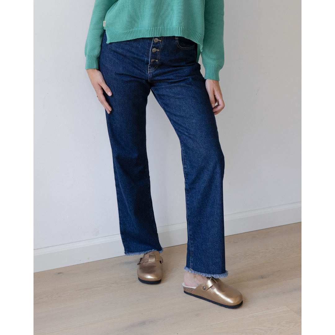 【Estilo Oversize: Qué es y Cómo Llevarlo Correctamente 2025】 – CLOTSY BRAND